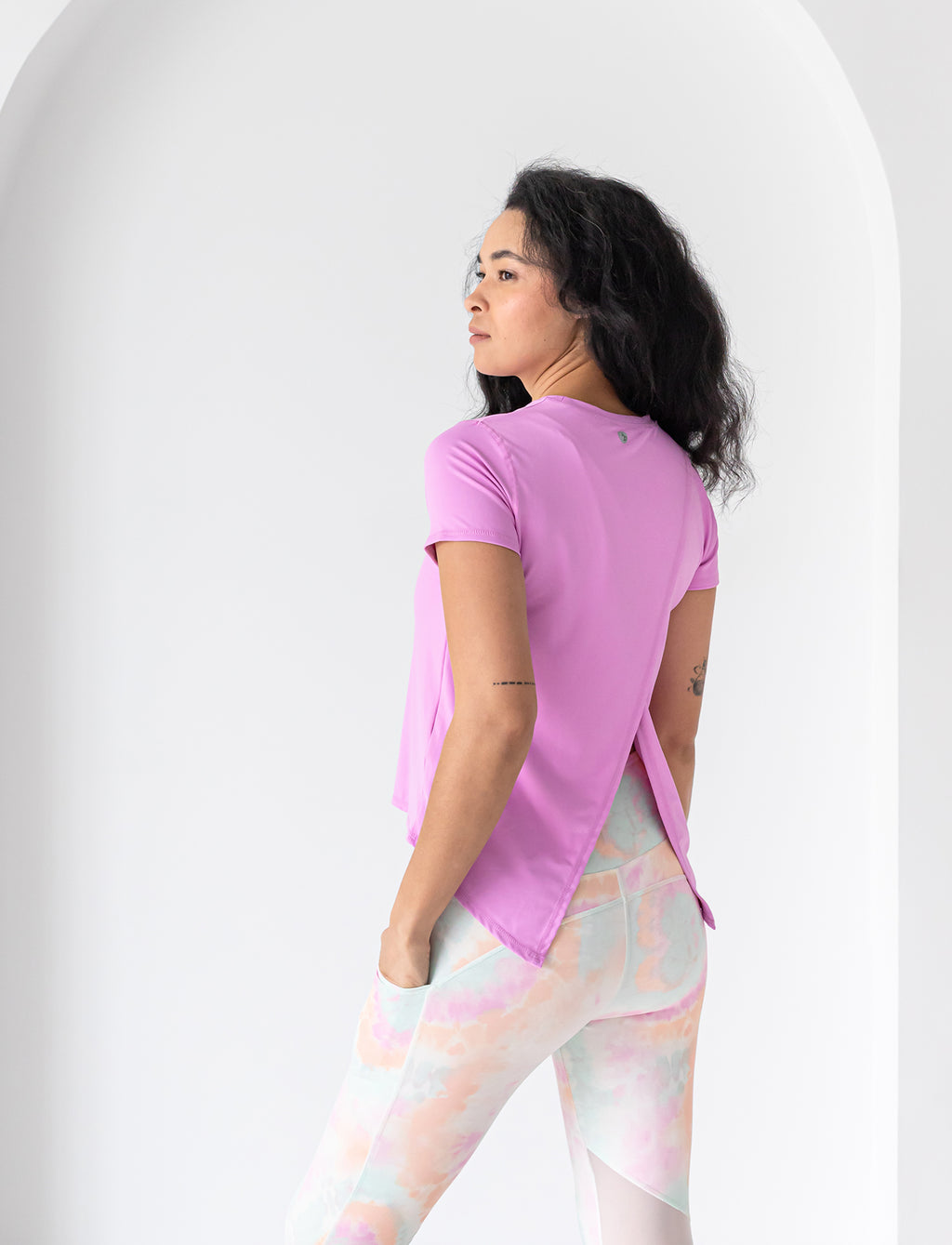 LADIES SPLIT BACK T-SHIRT – Jill Yoga